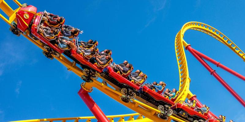 DC Comics' hero, The Flash, inspires eponymous boomerang coaster at Six ...